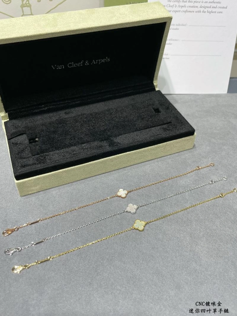 Brand-original Vca Bracelets