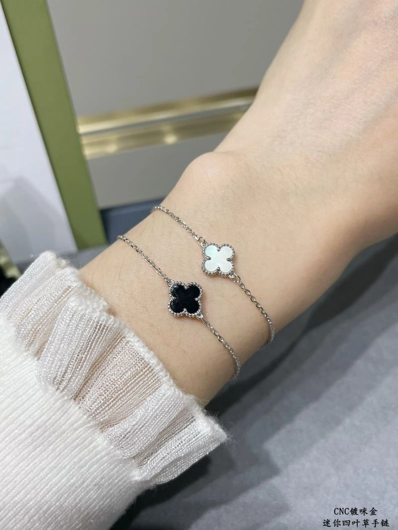 Vca Bracelets