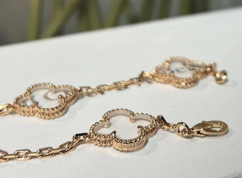 Economical Vca Bracelets