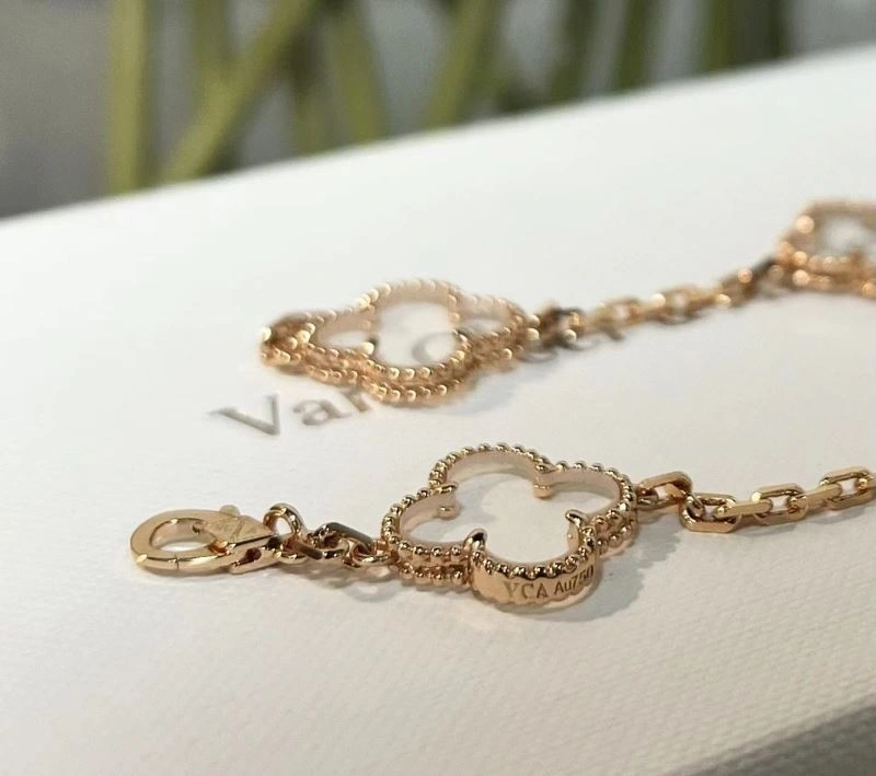 Economical Vca Bracelets