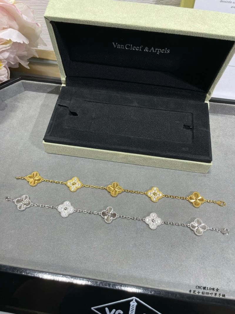 Value-priced Vca Bracelets