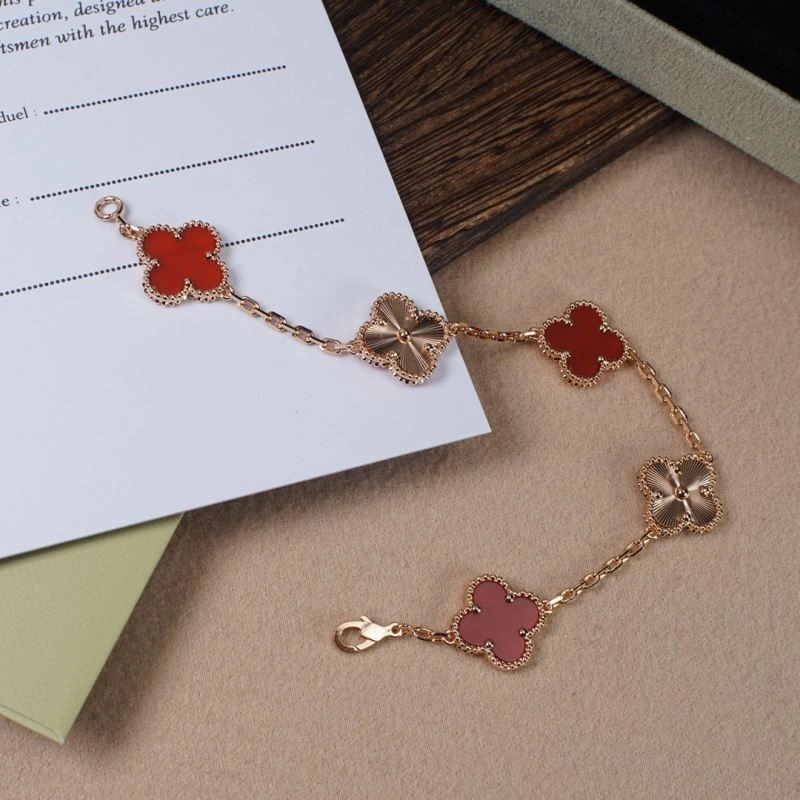Precise copy Vca Bracelets