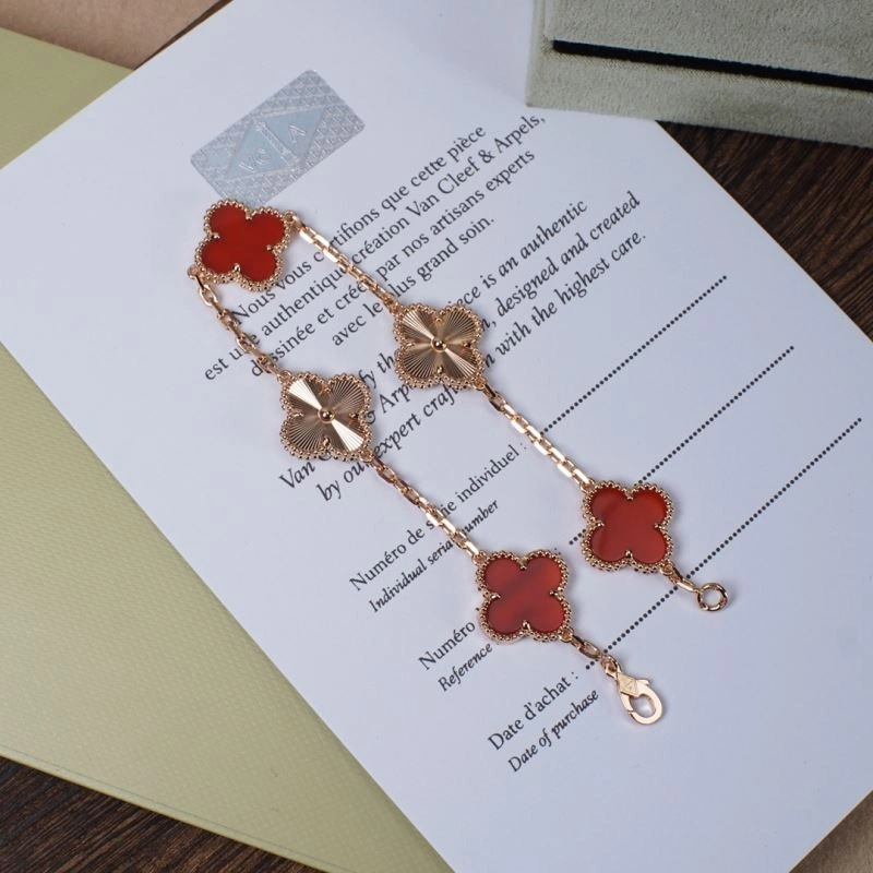 Precise copy Vca Bracelets