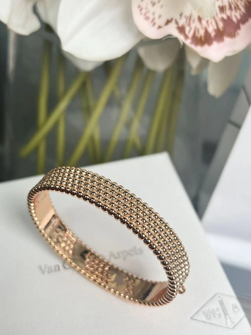 Top match Vca Bracelets