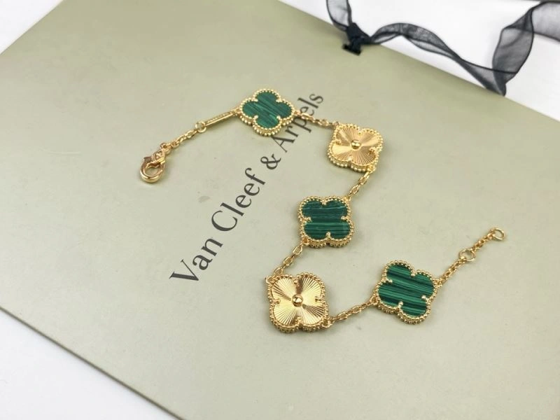 Exact replica Vca Bracelets