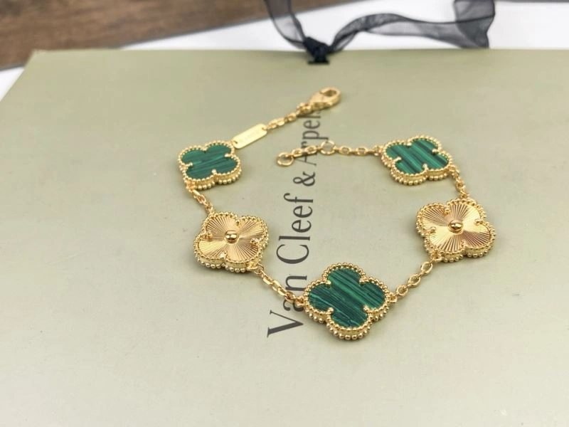 Exact replica Vca Bracelets