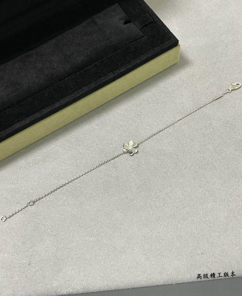 Budget-friendly Vca Bracelets