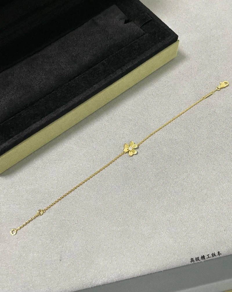 Budget-friendly Vca Bracelets