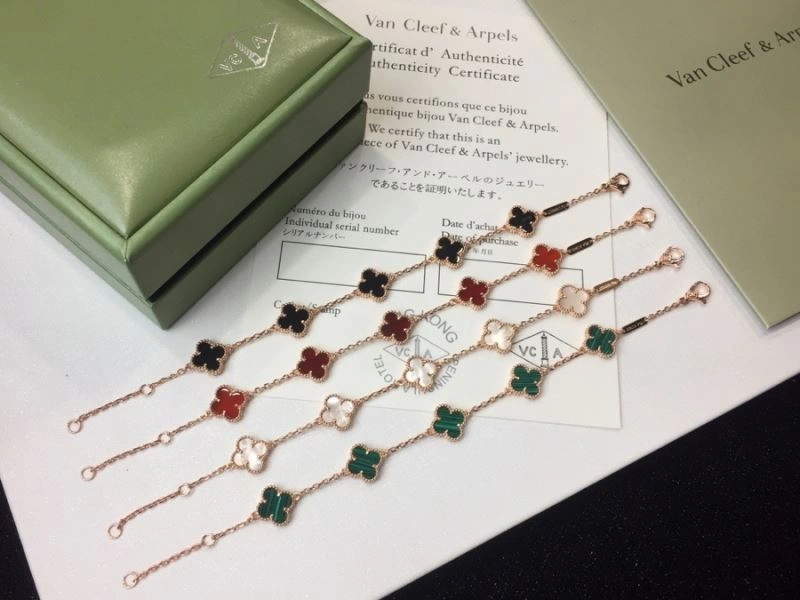 Precise copy Vca Bracelets