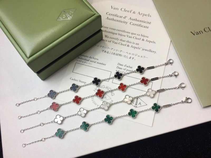 Precise copy Vca Bracelets