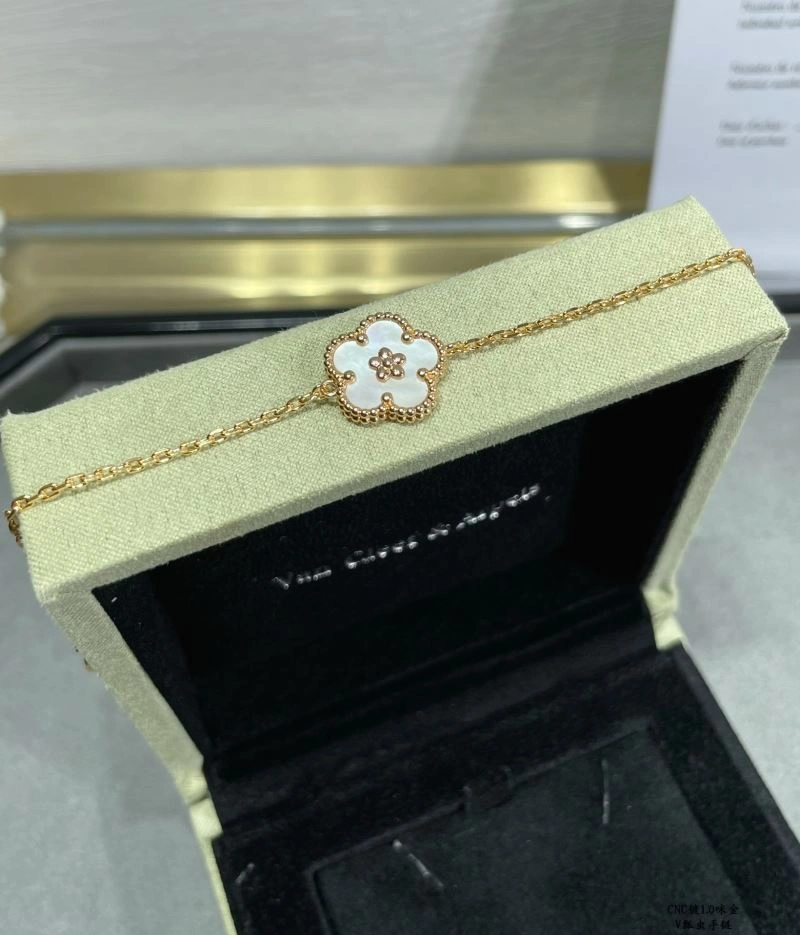 Authentic Vca Bracelets