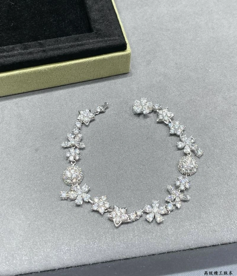 Brand-authenticated Vca Bracelets
