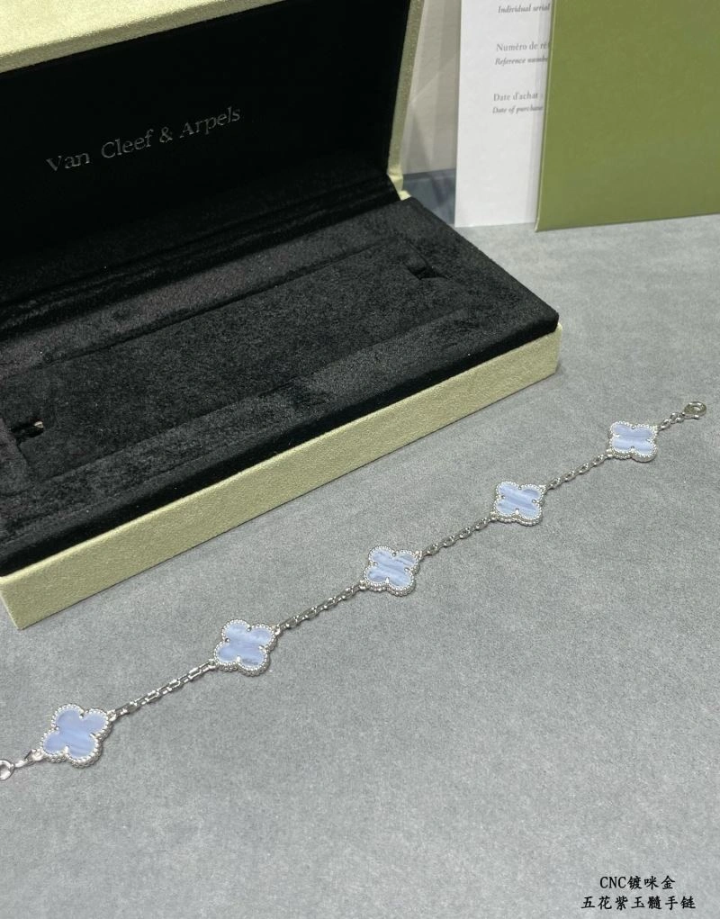 High fidelity Vca Bracelets