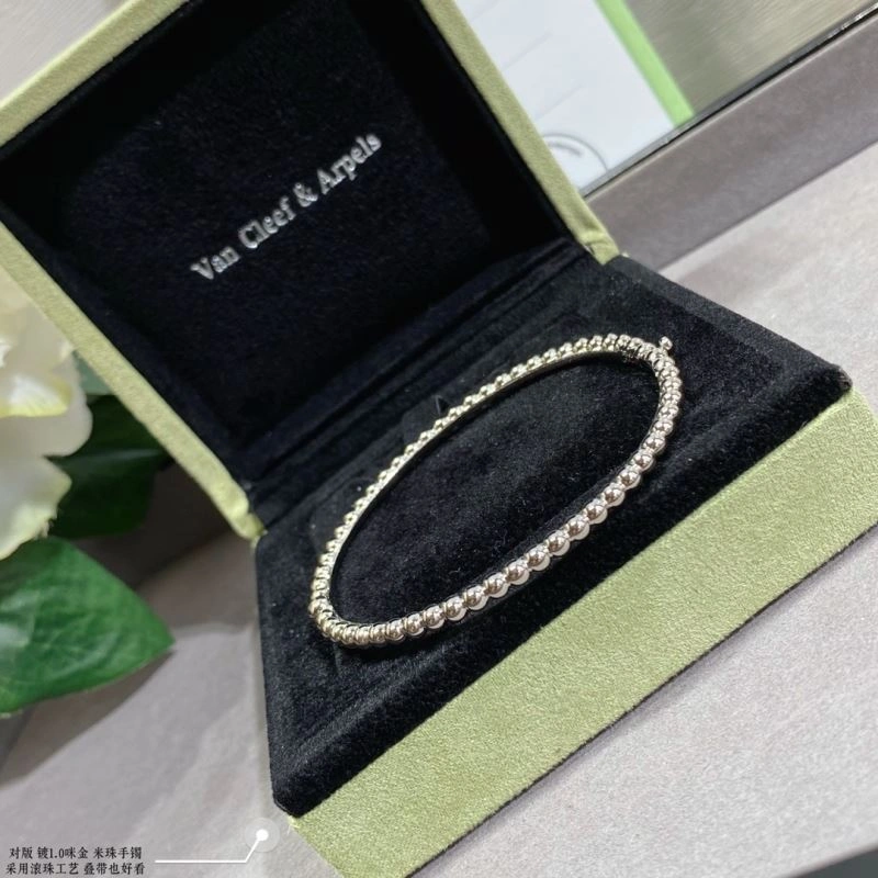 Mirror quality Vca Bracelets
