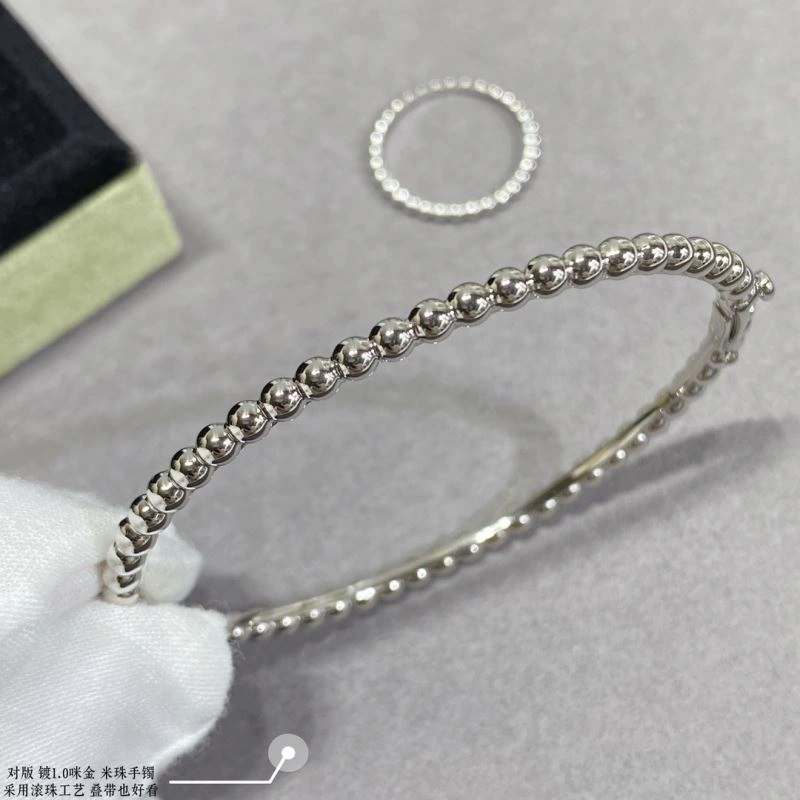 Mirror quality Vca Bracelets