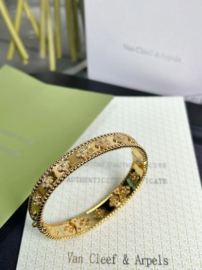 Budget-friendly Vca Bracelets
