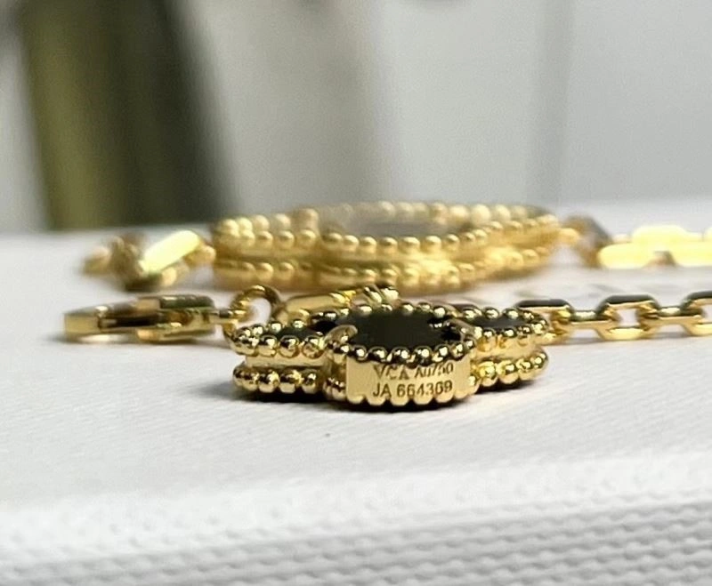 Genuine Vca Bracelets