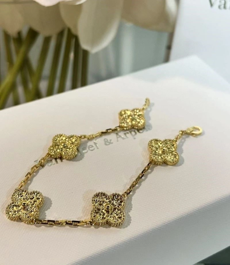 Exact replica Vca Bracelets