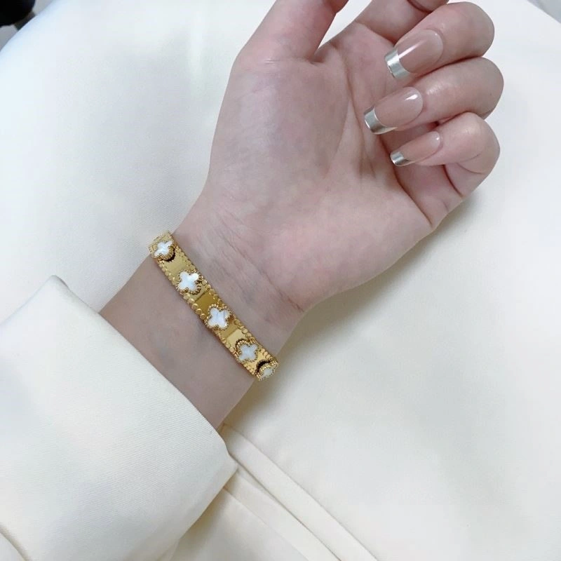 Value-priced Vca Bracelets