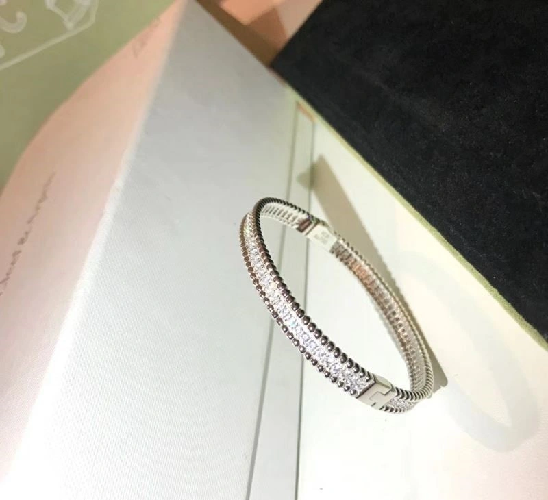 Reasonably priced Vca Bracelets