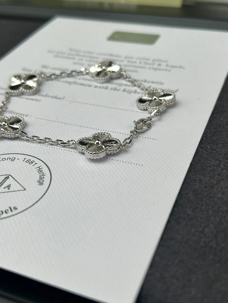 Low-cost Vca Bracelets