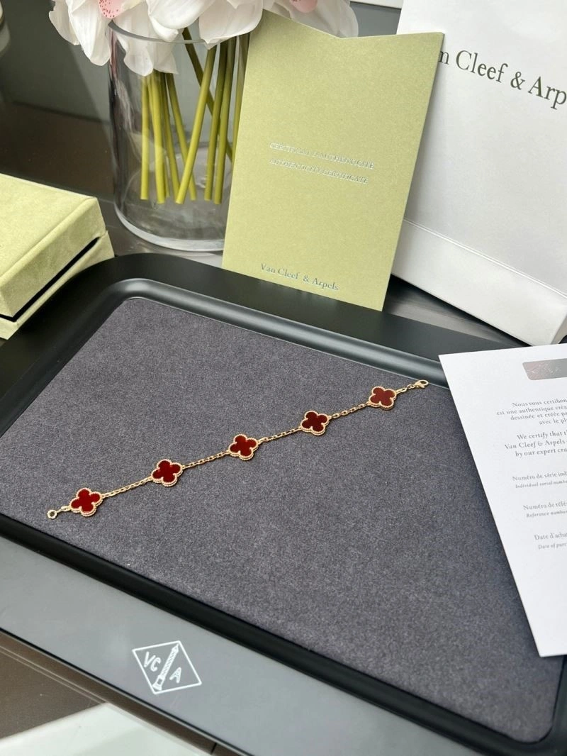 Brand-authenticated Vca Bracelets