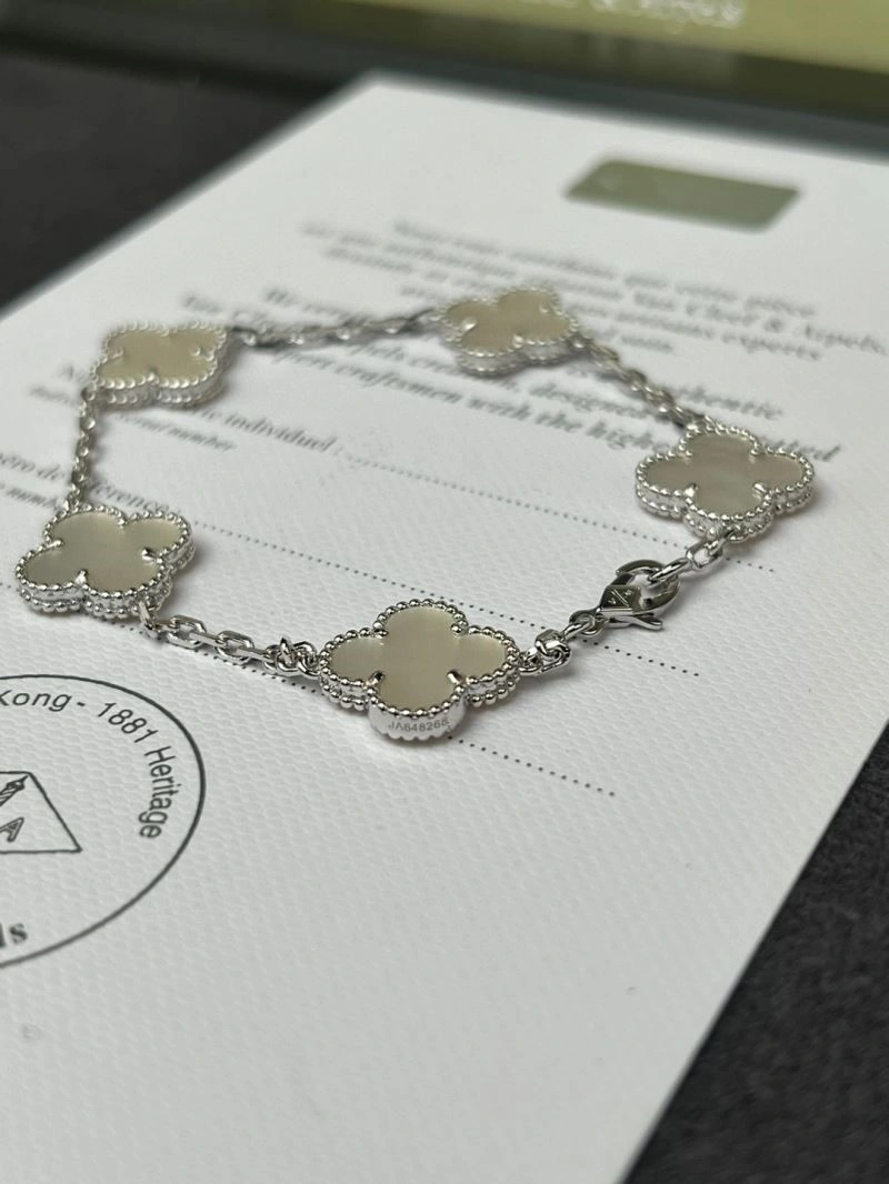 Discounted Vca Bracelets