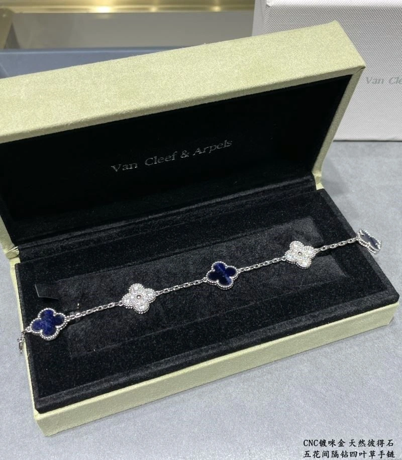 High fidelity Vca Bracelets