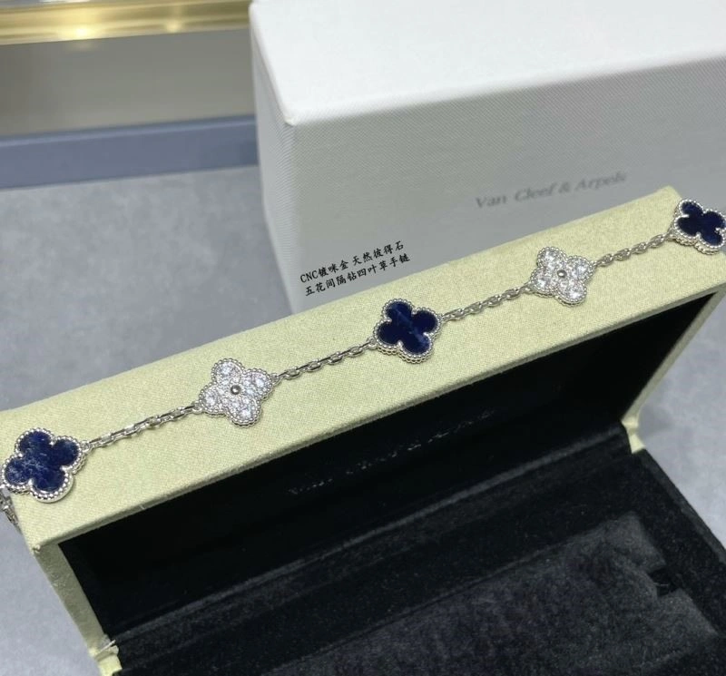 High fidelity Vca Bracelets