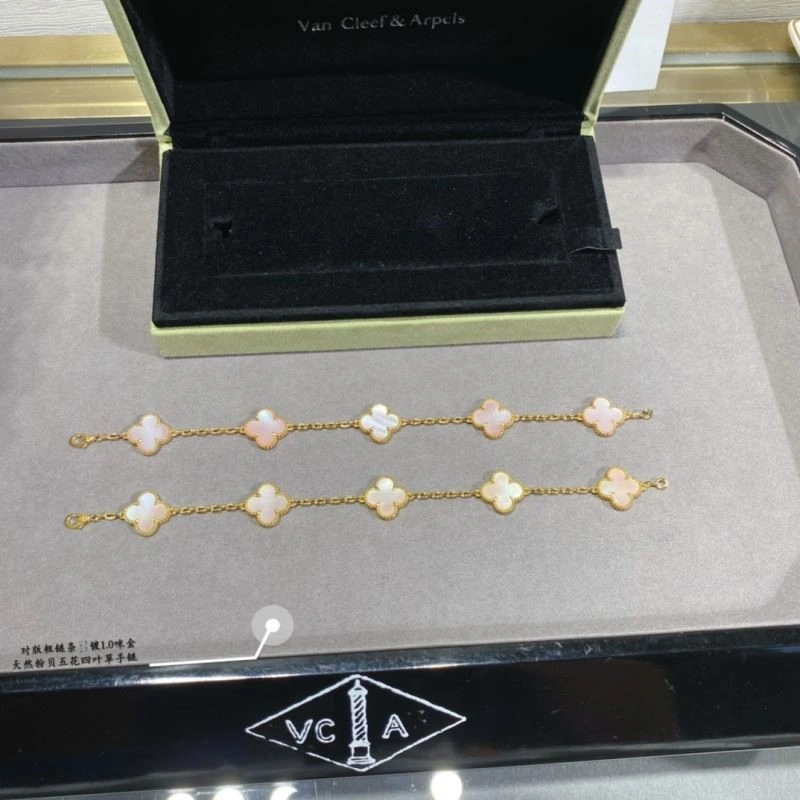 Exact replica Vca Bracelets