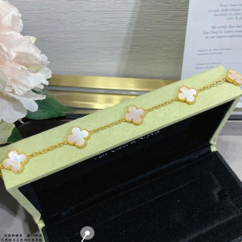 Exact replica Vca Bracelets