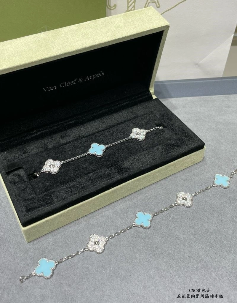 1:1 copy Vca Bracelets