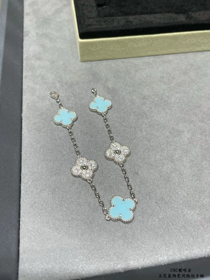 1:1 copy Vca Bracelets