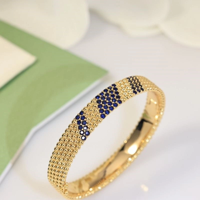 1:1 copy Vca Bracelets