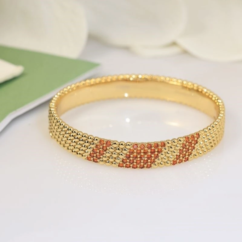 1:1 copy Vca Bracelets