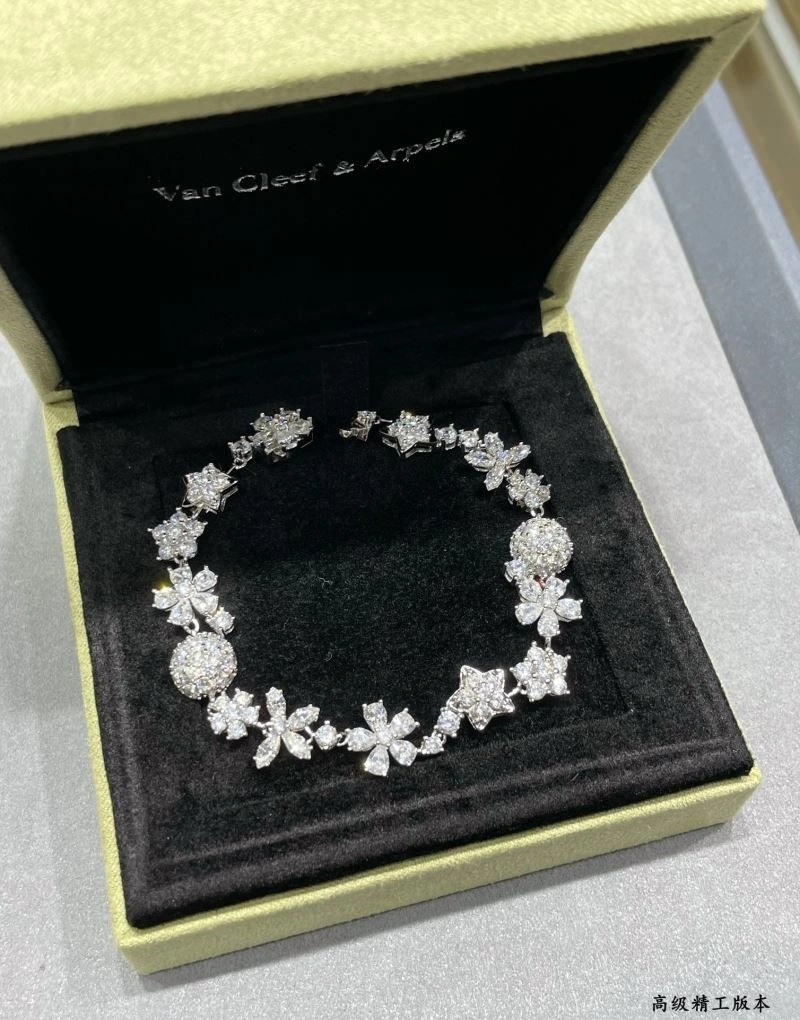 Exact replica Vca Bracelets