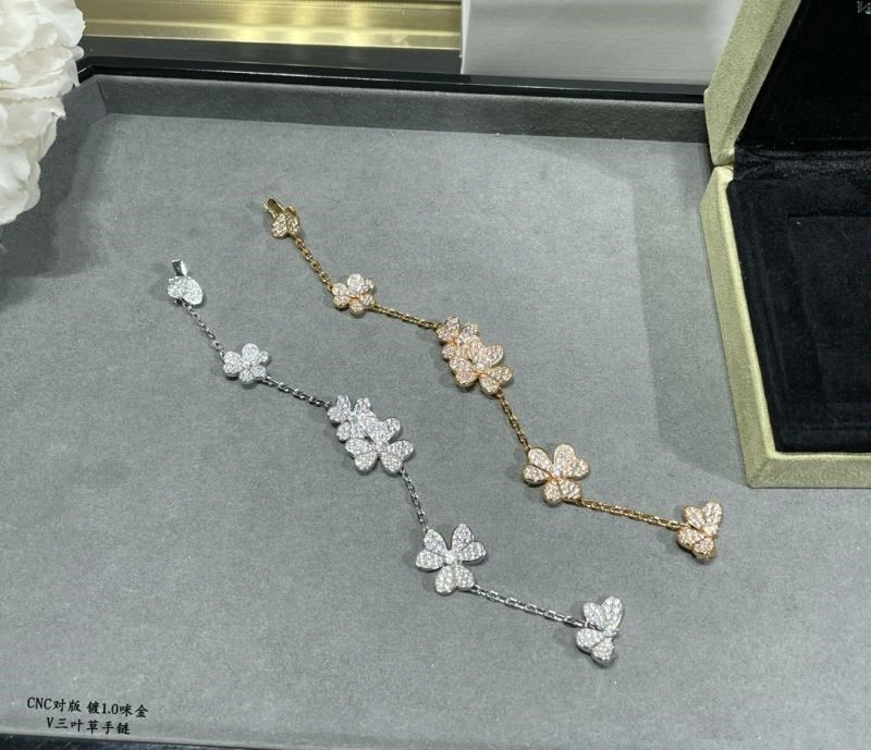 Brand-original Vca Bracelets