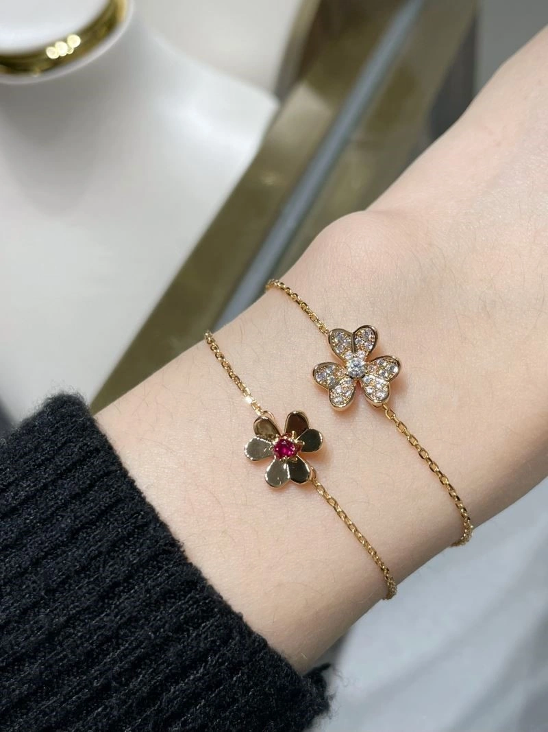 Affordable Vca Bracelets