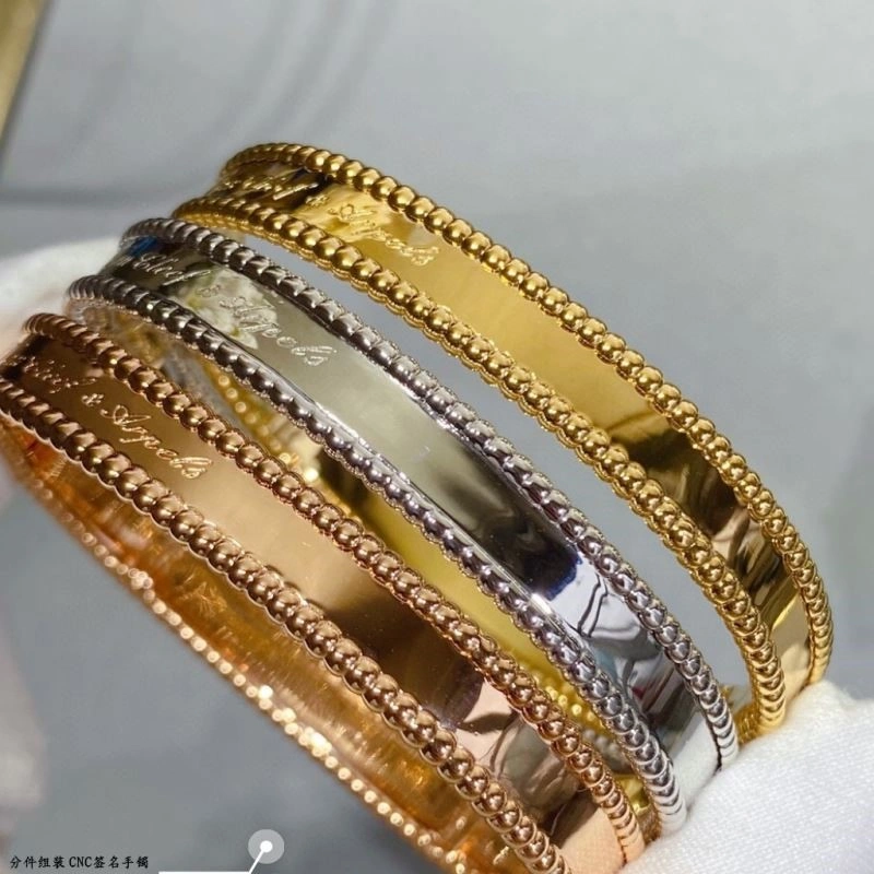 Original Vca Bracelets