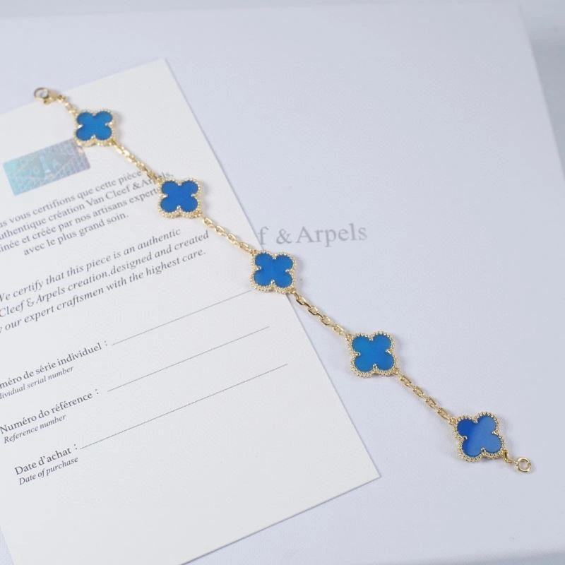 Cut-rate Vca Bracelets