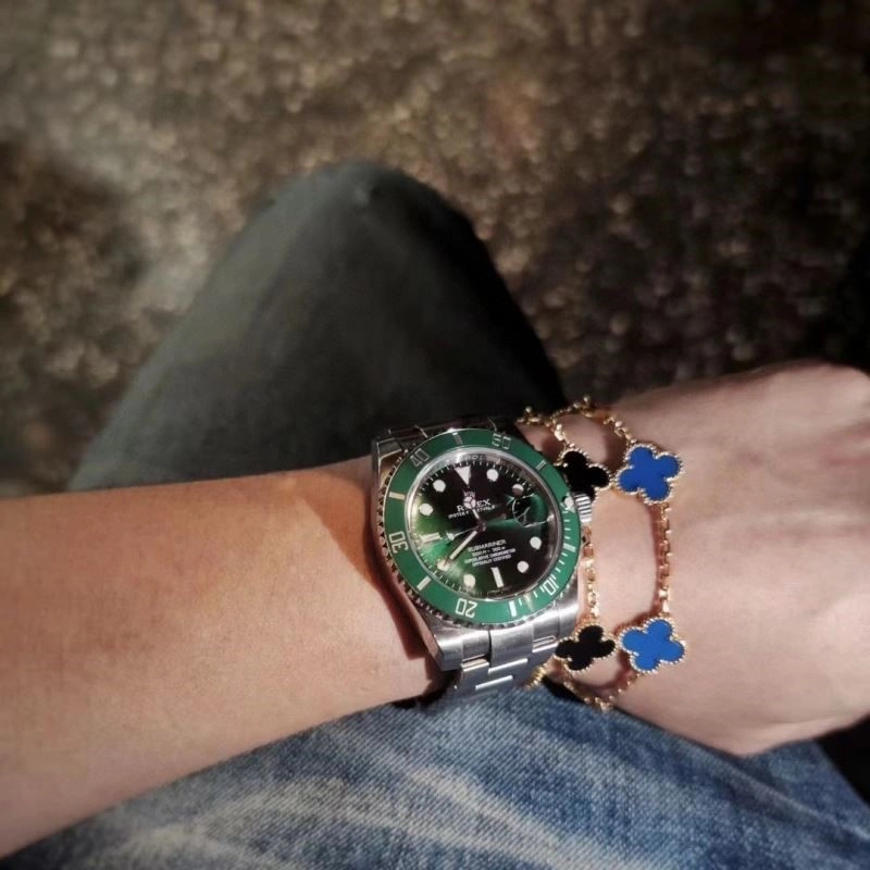 Cut-rate Vca Bracelets