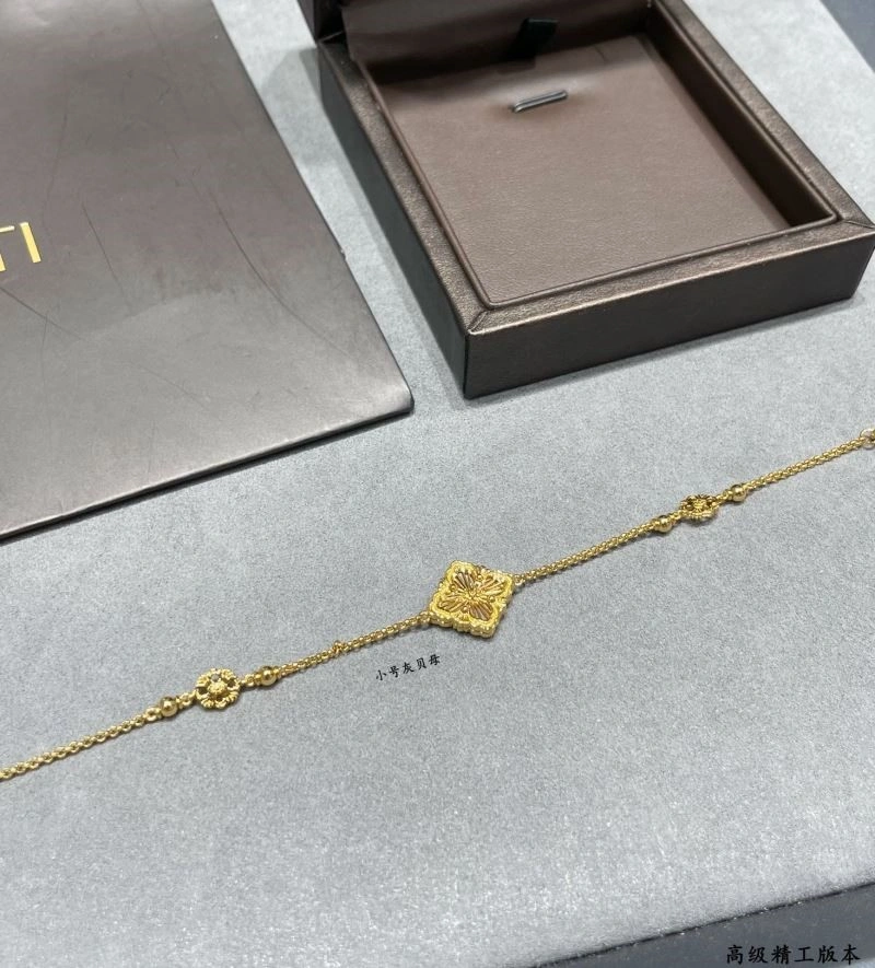 1:1 copy Vca Bracelets