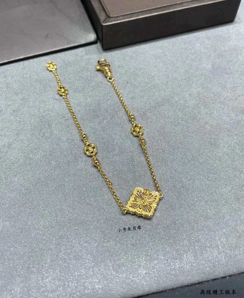 1:1 copy Vca Bracelets