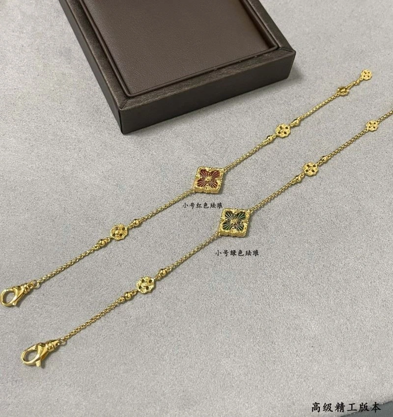 Factory-made Vca Bracelets