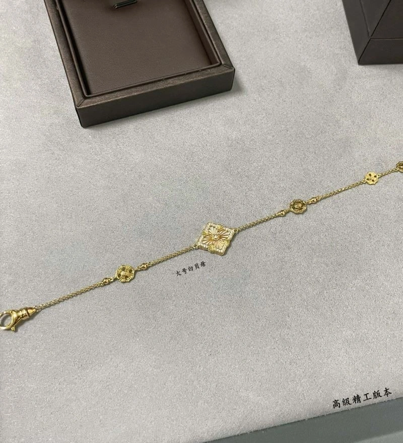 Top match Vca Bracelets