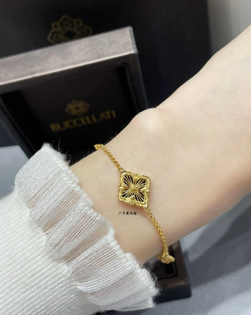 Accurate model Vca Bracelets