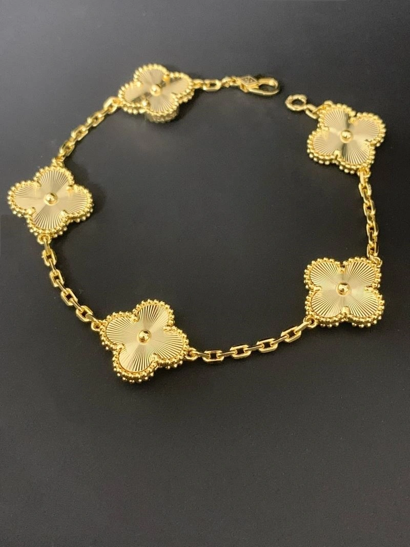 Reasonably priced Vca Bracelets
