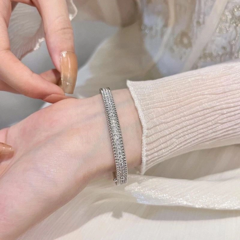 Vca Bracelets