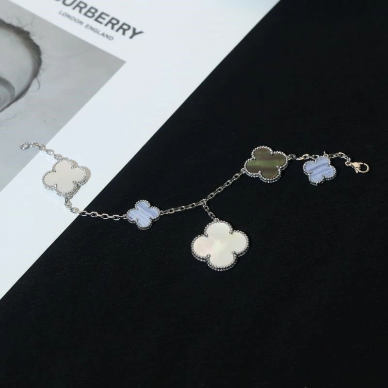 1:1 copy Vca Bracelets