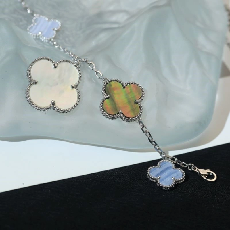 1:1 copy Vca Bracelets
